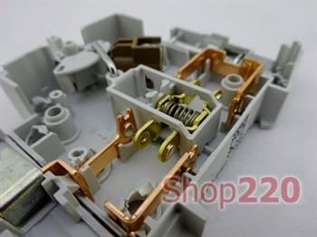 Hager SFT240 Переключатель 1-0-2 40 А фаза + ноль - цена, купить в ...